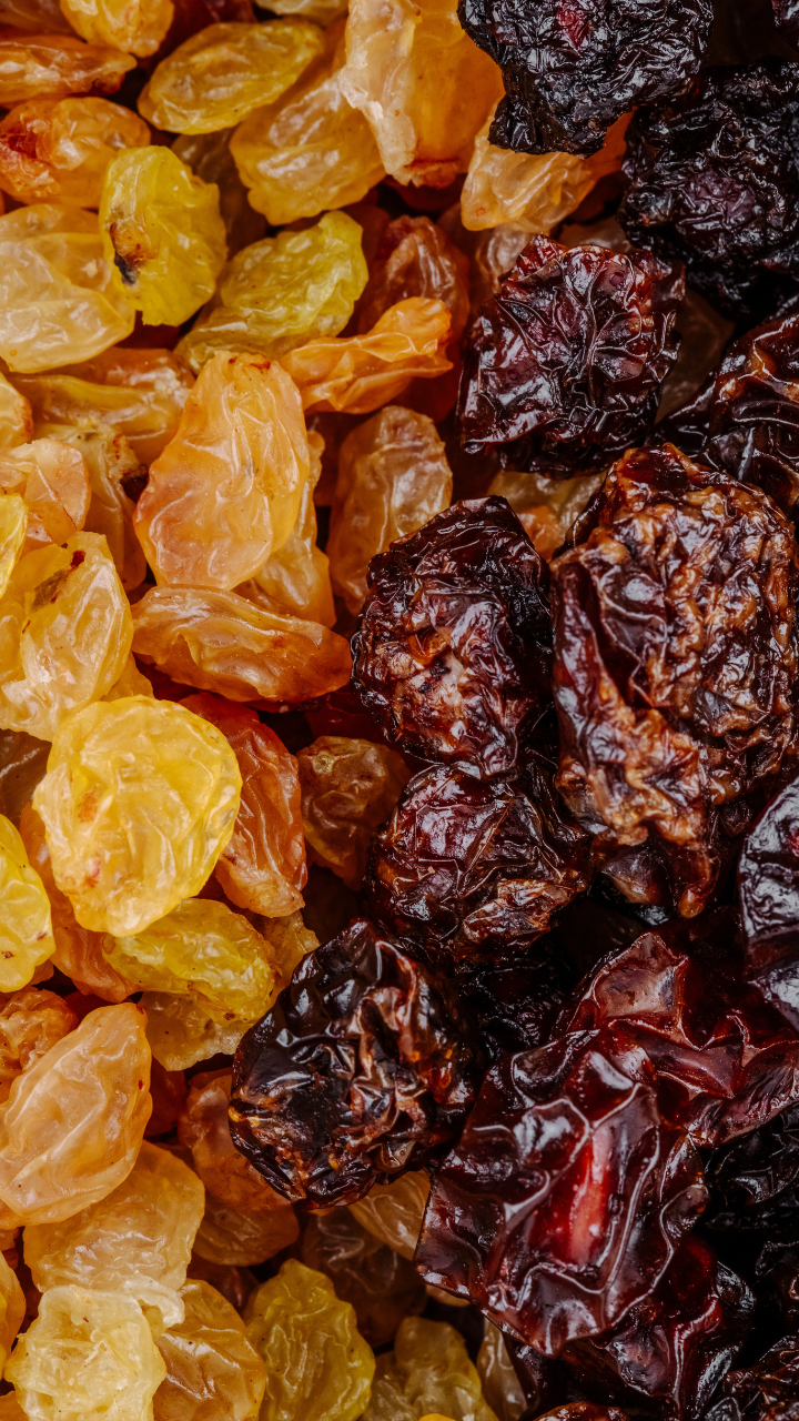 Amazing Health Benefits of Raisins